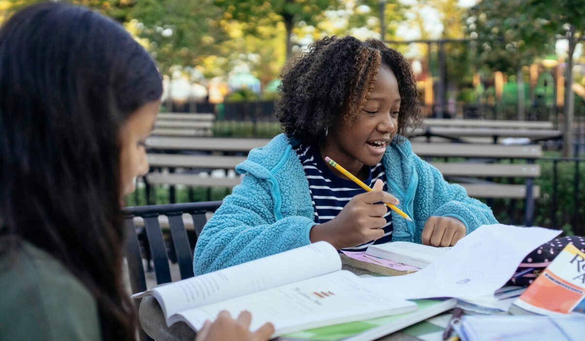 Visual Supports for Non-Verbal Children in ABA Therapy